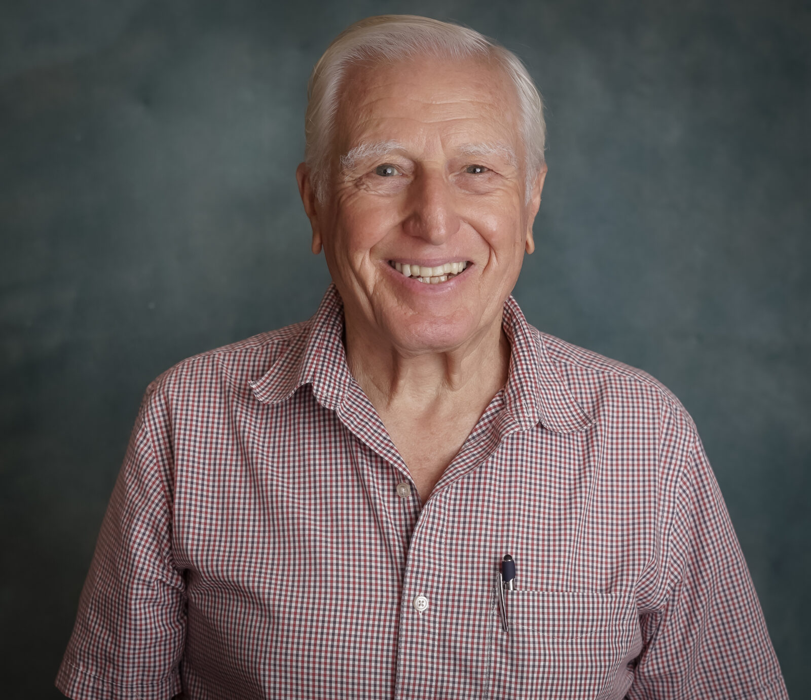 Survivor Stories | RUTH Remember Us The Holocaust